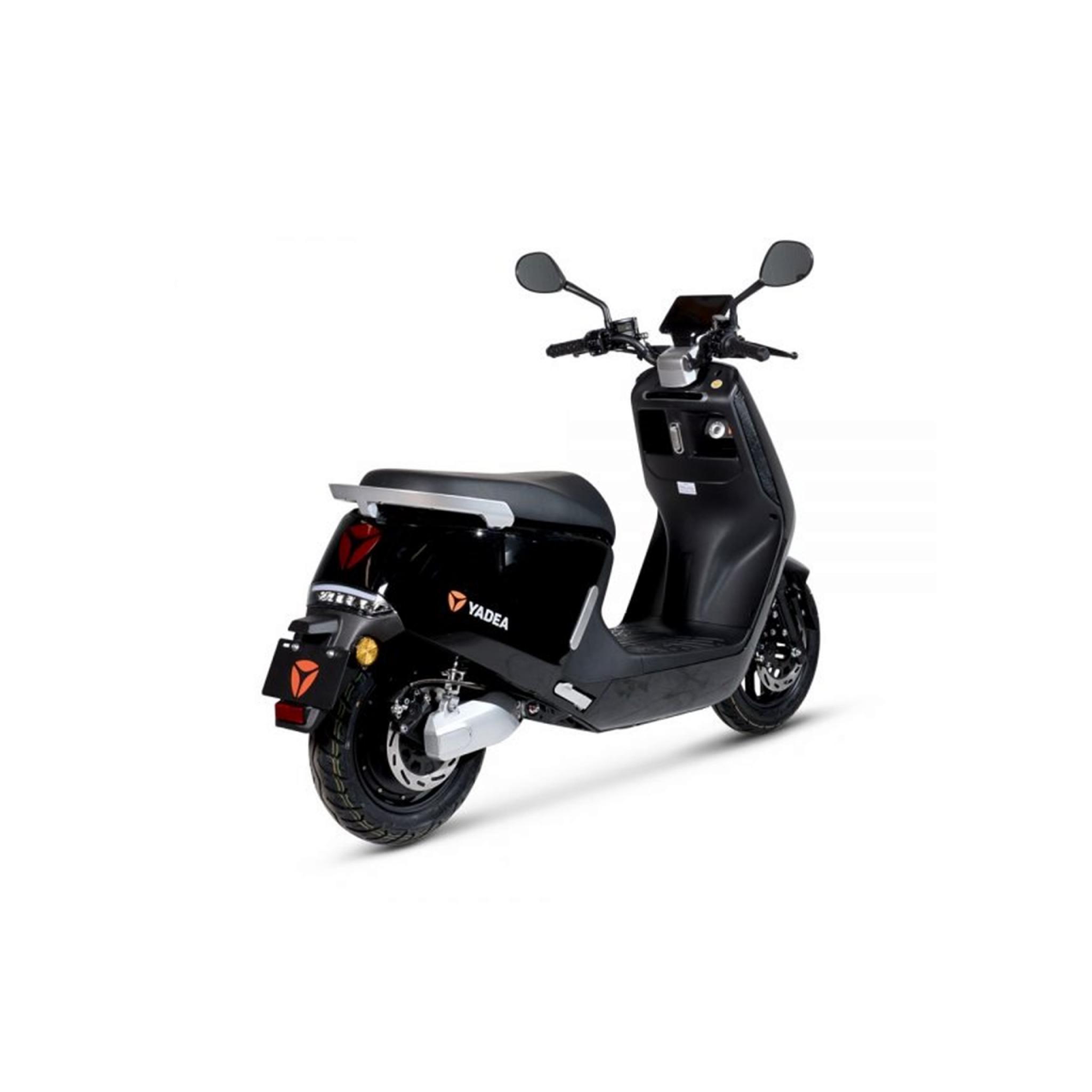 Yadea G5 2.3kw 28mph Electric Moped. Upto 50 mile range