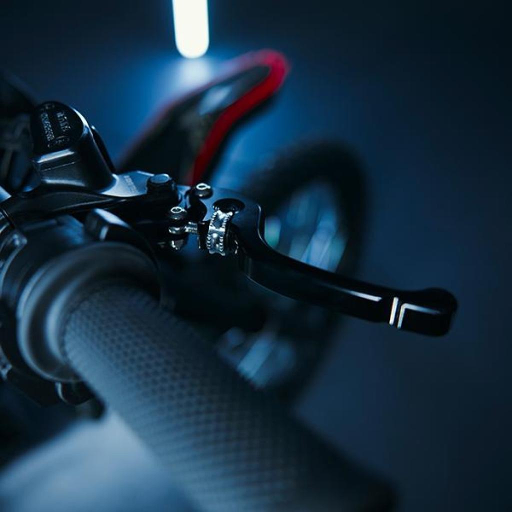 Talaria Sting "R" PRo off-road e-bike. 13kw 72v 60mph